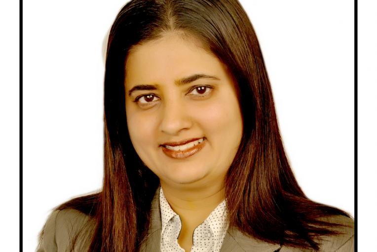 Rupal Thakkar Mudholkar Stem Women